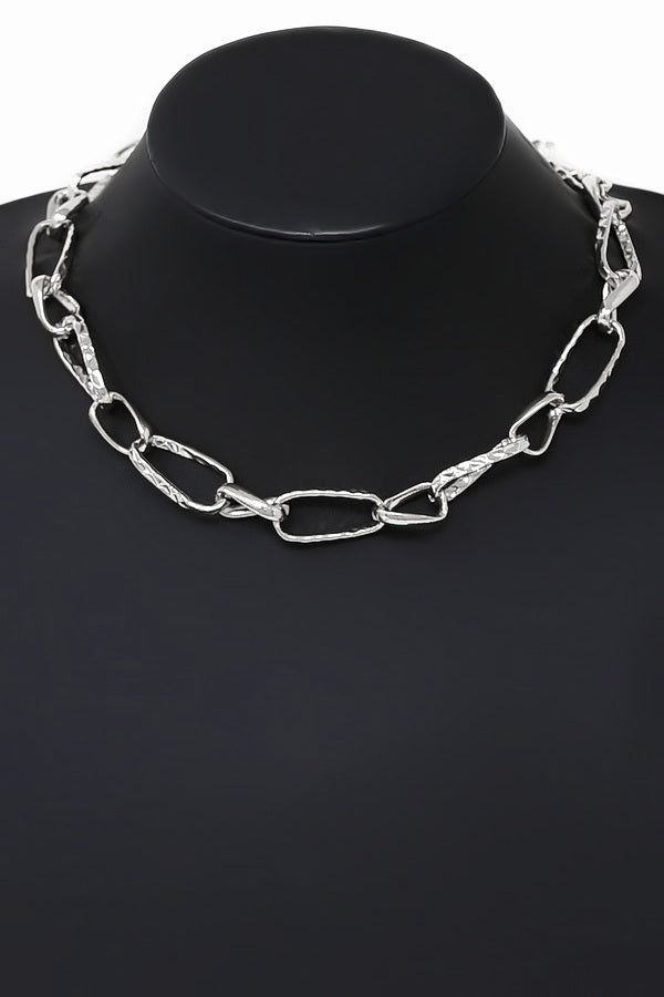 Hammered Metal Curved Link Short Chain Necklace – US Jewelry House